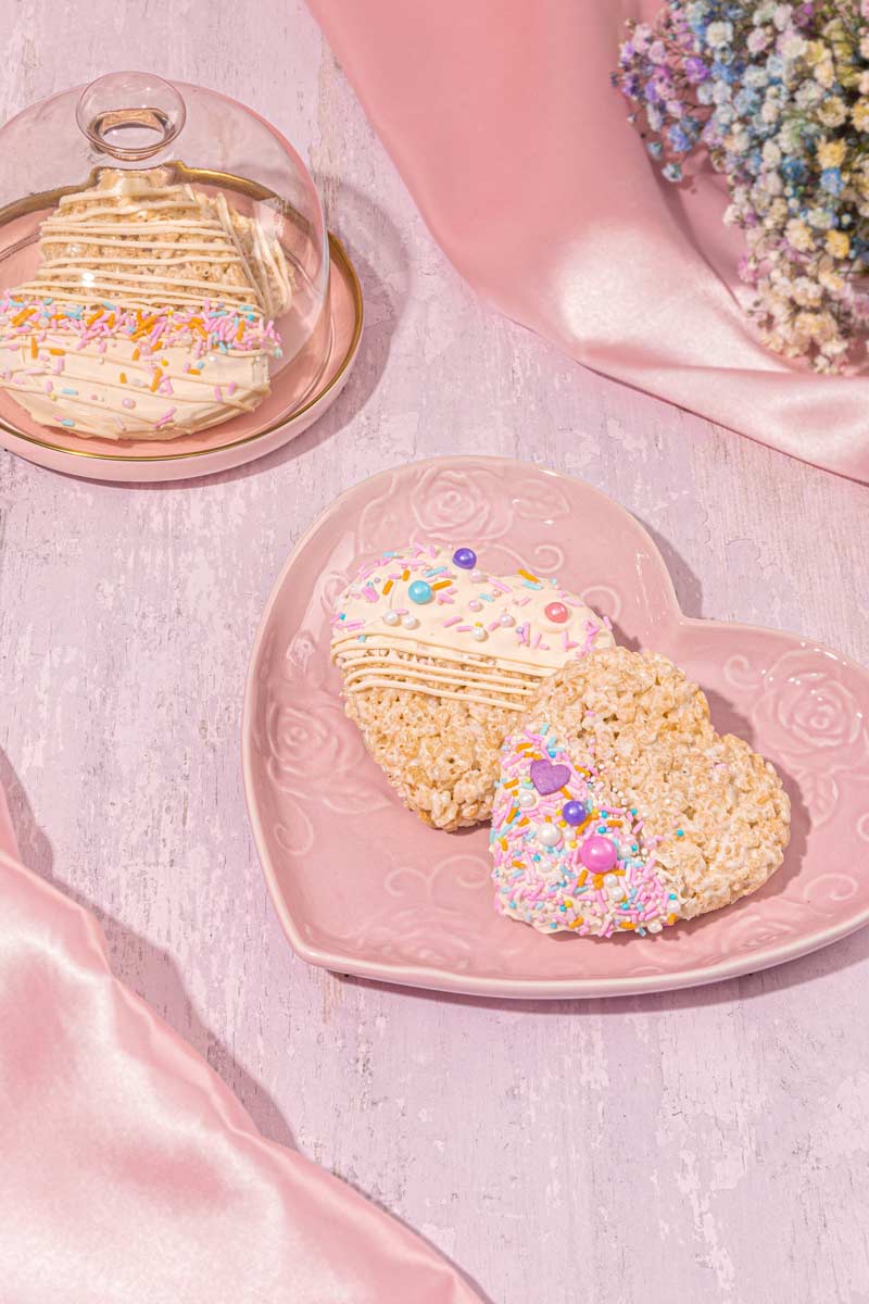 Heart Shaped Cakesicle Mold | Popsicle Sticks | Fancy Sprinkles